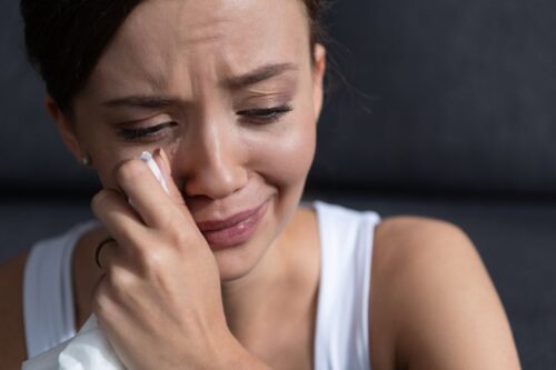 Why Crying Is Good For Your Health? - Daryeel Magazine